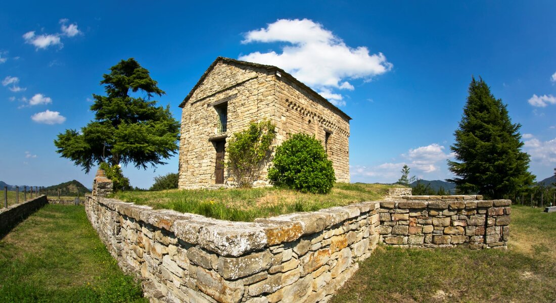 Itinerary - The 'Round and Sweet' Hazel of the Langhe - Langhe