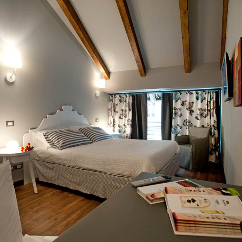Accomodation - Boarding house - LE CAMERE DELLA SACRESTIA - Langhe