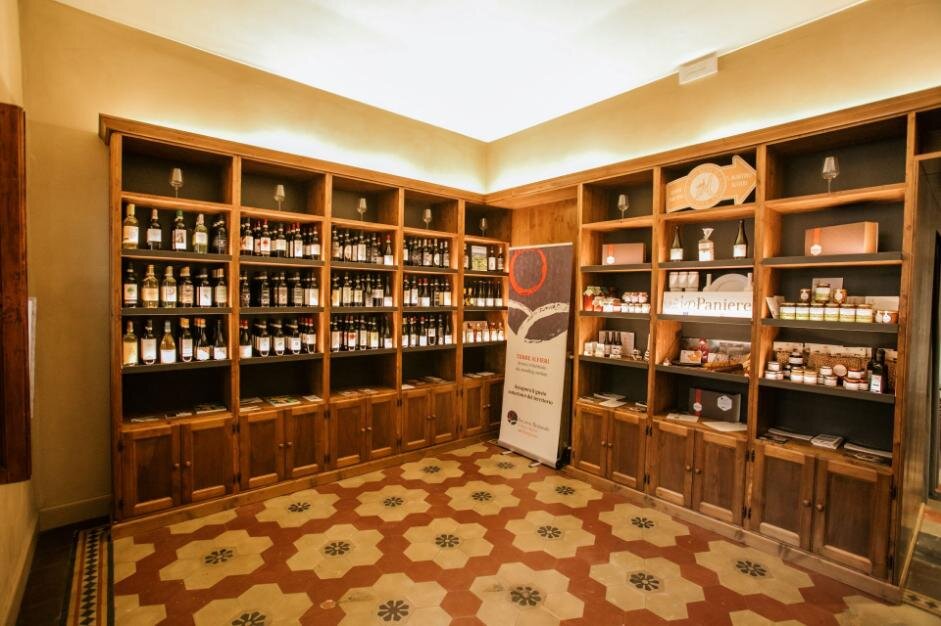 Service for tourists - Wine places - Regional Wine Centre Colline Alfieri D